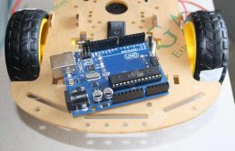 Voiture pilotée via bluetooth| Projets Arduino| Intermédiaire